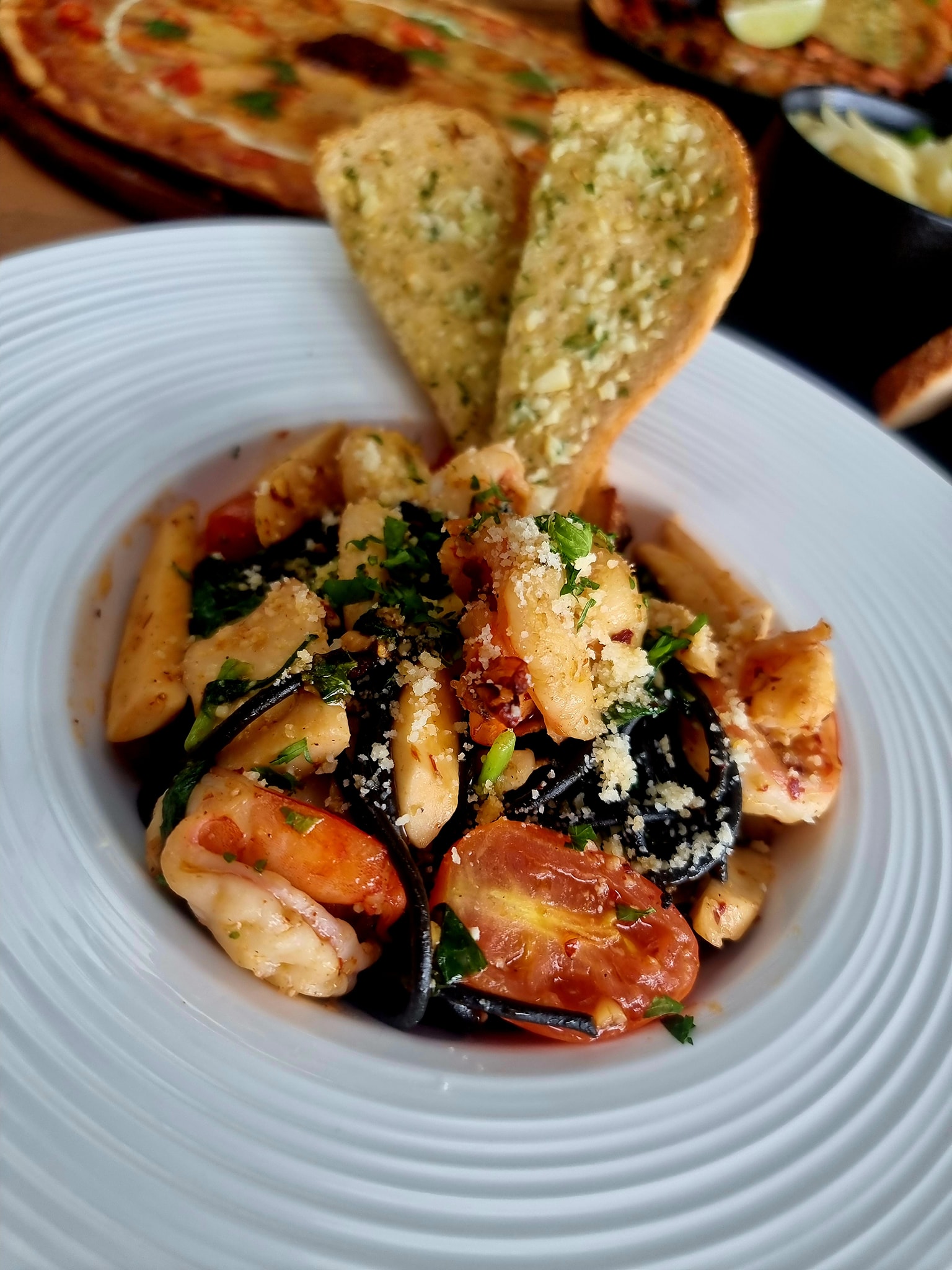 Healy Mac’s Irish Bar & Restaurant - Straits Quay