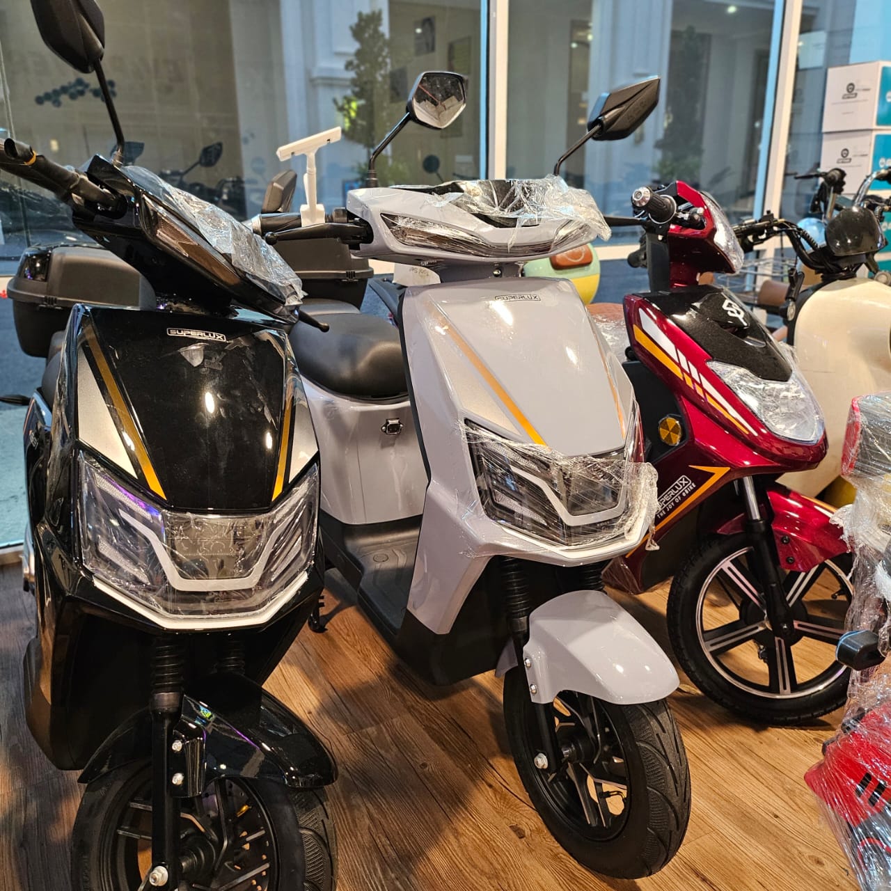 Let's Go Vroom - Straits Quay