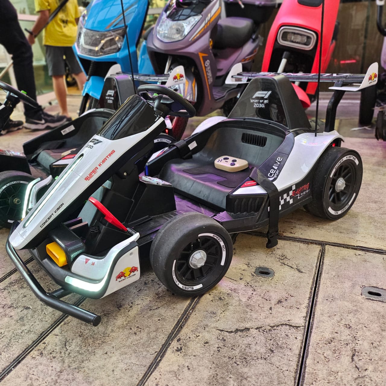 Let's Go Vroom - Straits Quay