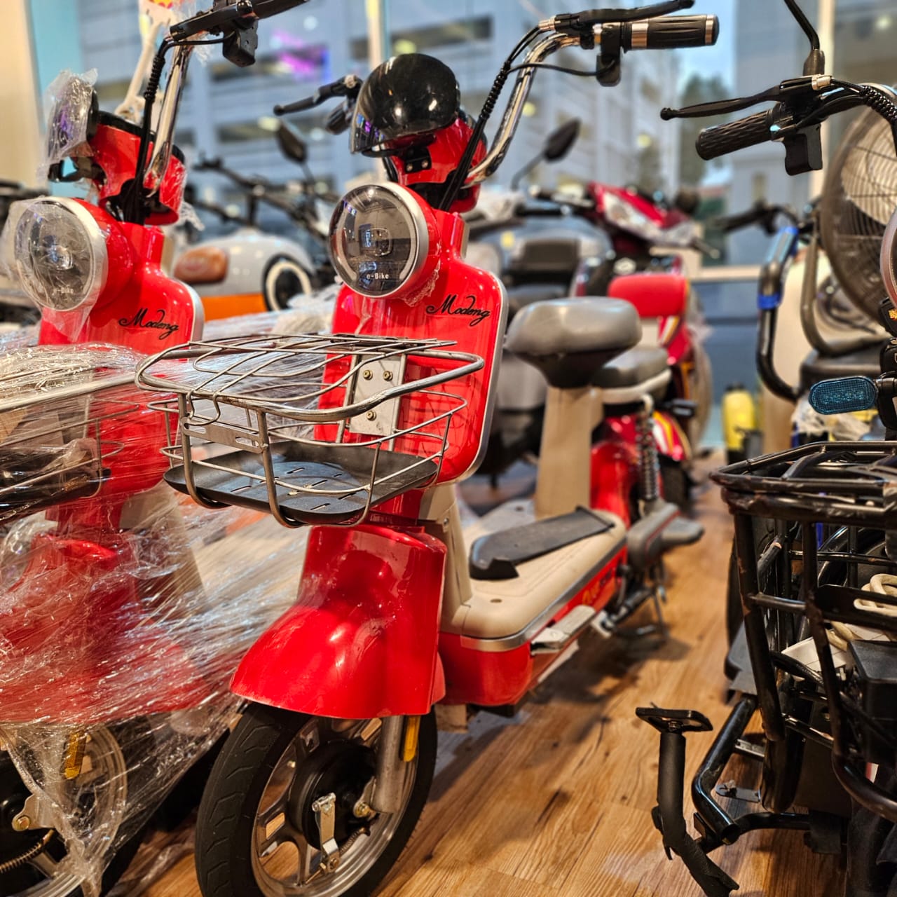 Let's Go Vroom - Straits Quay